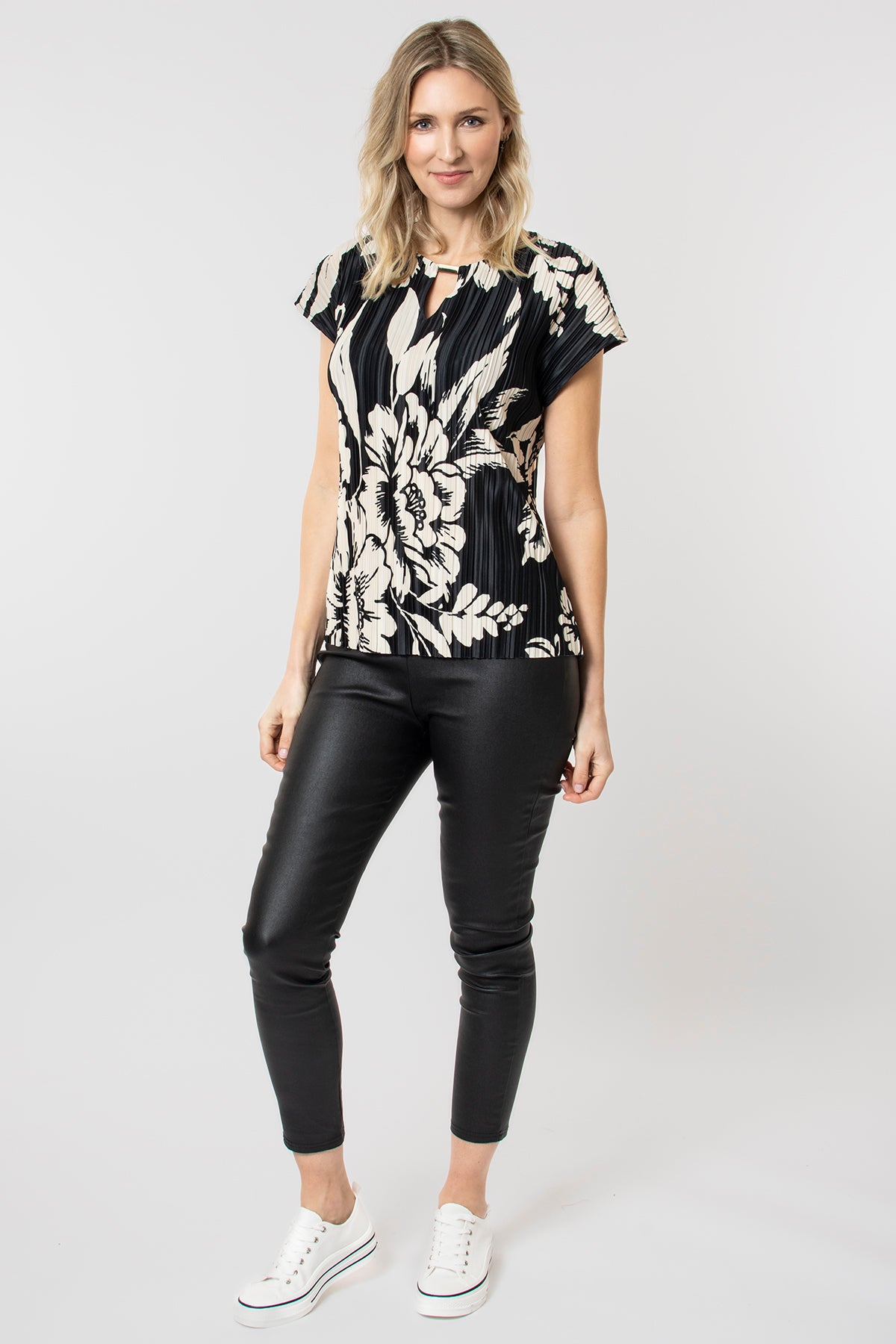 New Fashion – The Stock Shop